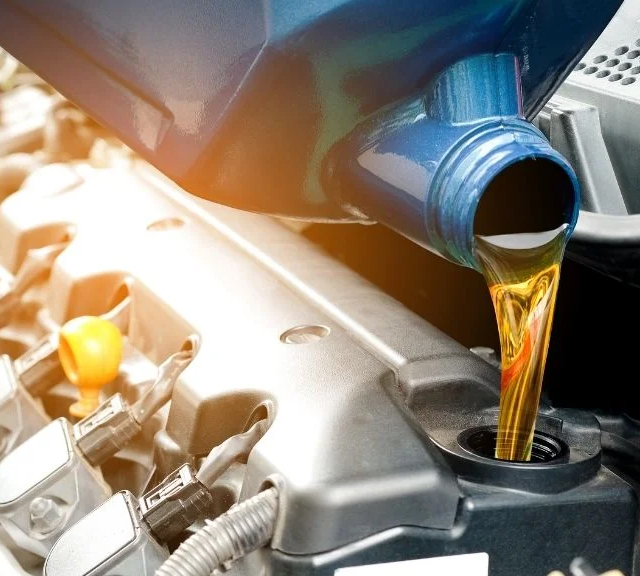 THAY DẦU ĐỘNG CƠ NHƯ THẾ NÀO CHO ĐÚNG